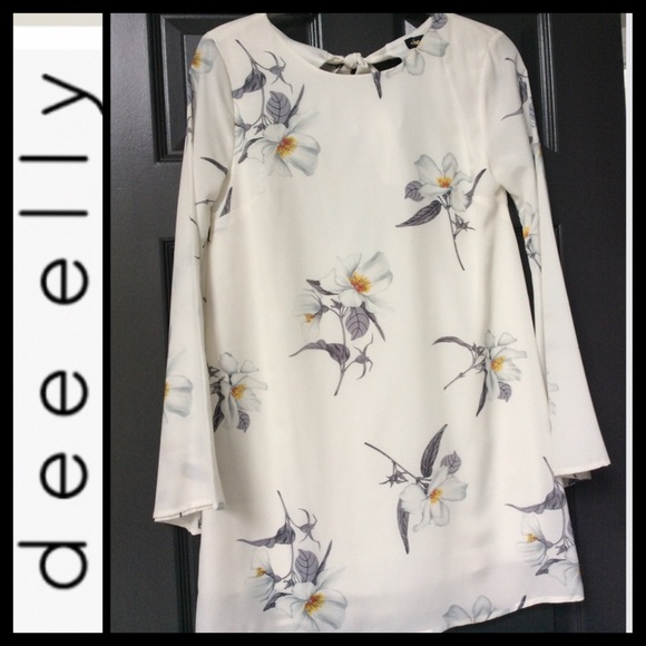 Dee Elly | Dresses | Nwot Dee Elly Bell Sleeve Shift Mini Dress | Poshmark